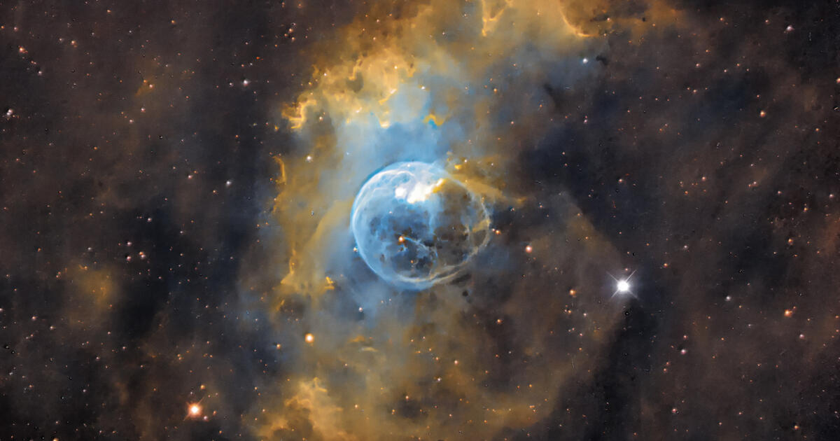NGC 7635 - Bubble Nebula | Telescope Live